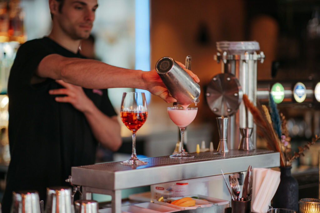 Bartender (m/v) - Werken bij BAUT